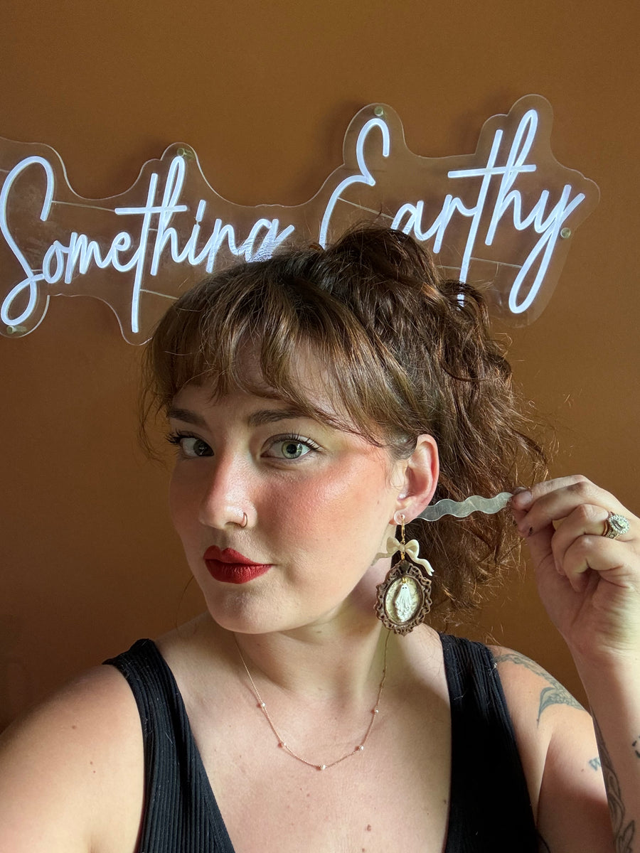 Vintage Ghost Frames – Shop Something Earthy